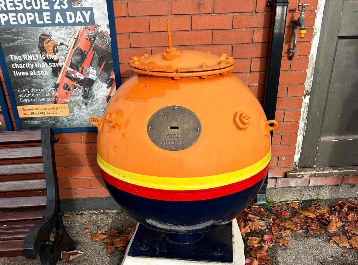 Thieves target Poole Lifeboat Station's iconic mine collection box ...